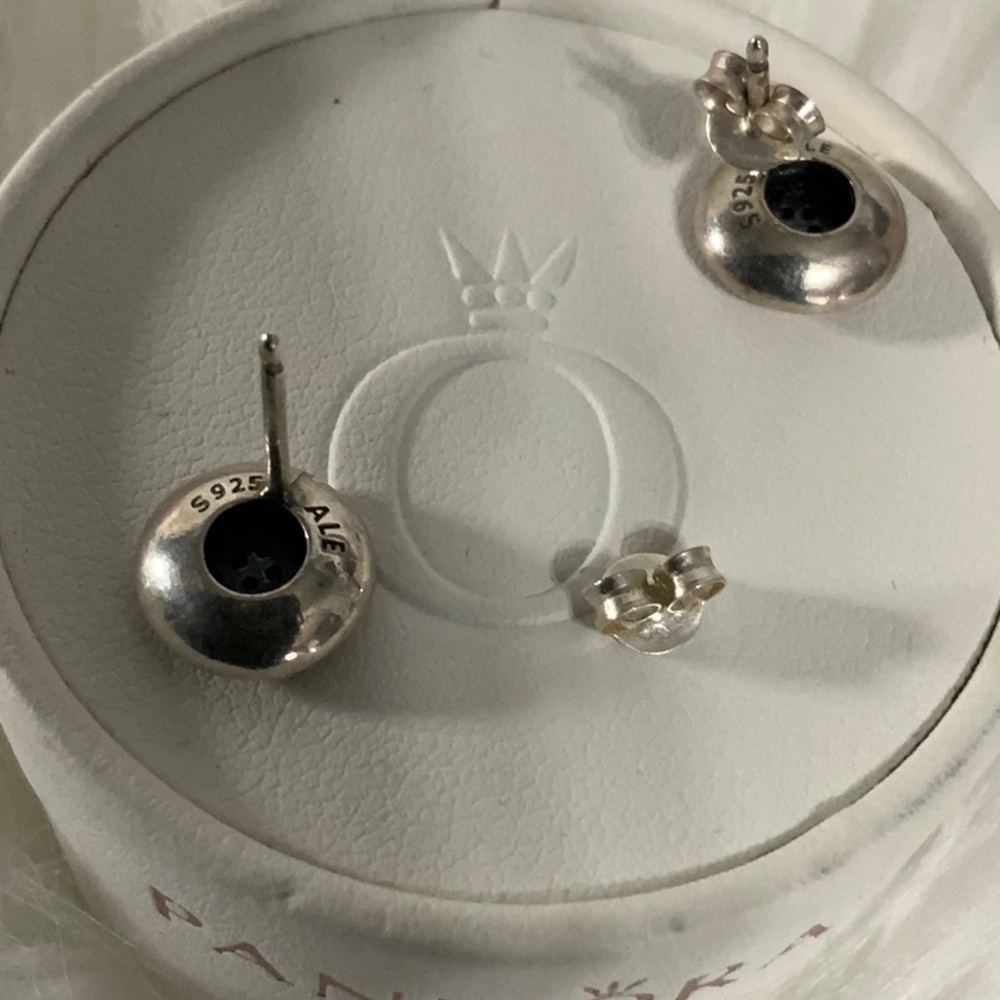 Authentic Pandora Sparkling Pandora Logo Stud. Good P… - Gem